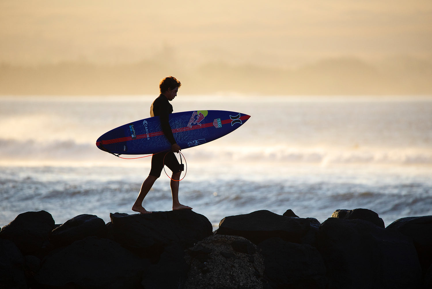 Riding the Waves of History: The Evolution of Surfing in Hawaii – Soley ...